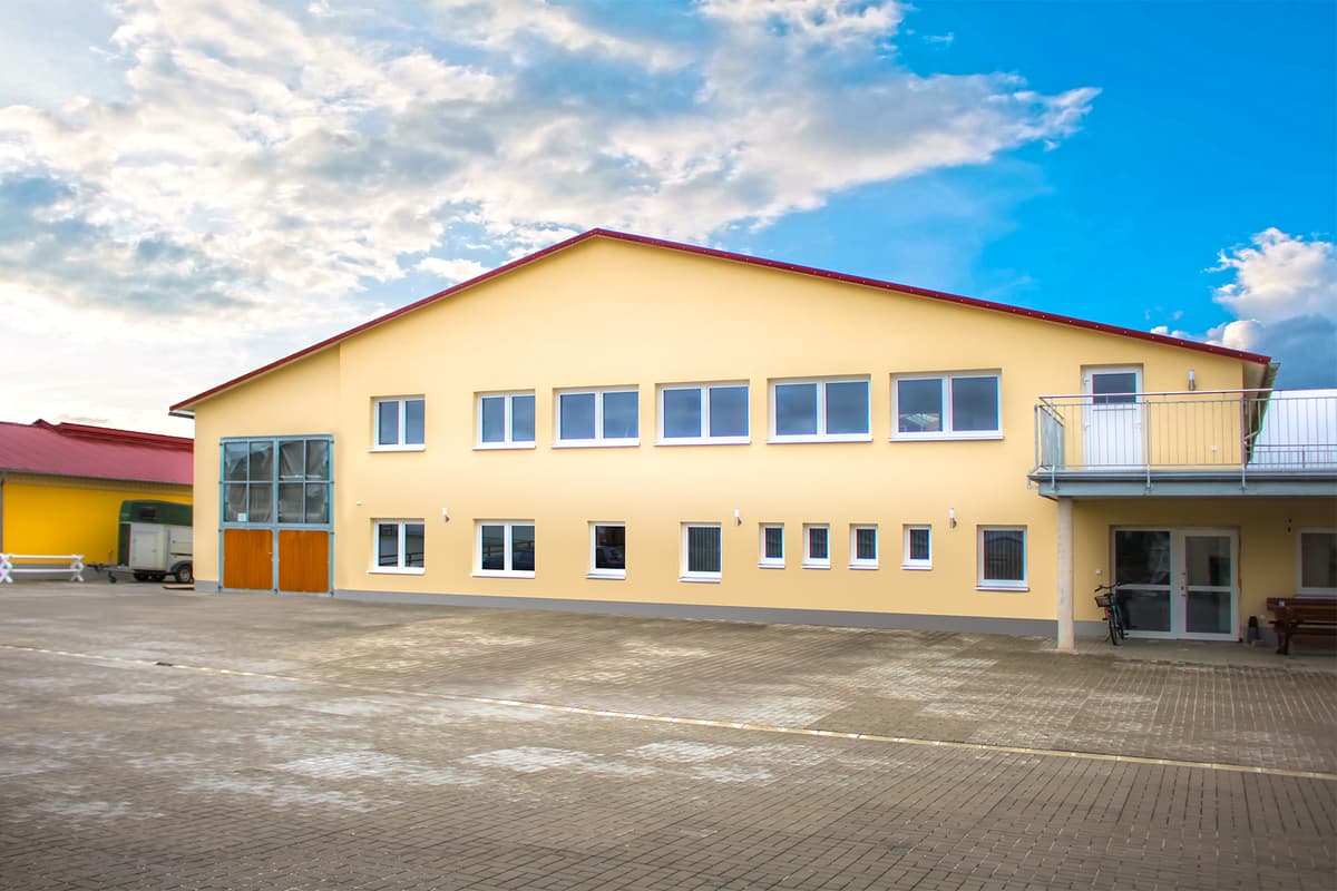 Willkommen | Reitanlage Lechner